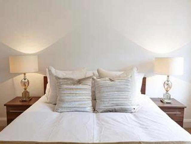 Apartment at Fulham Road, Greater London