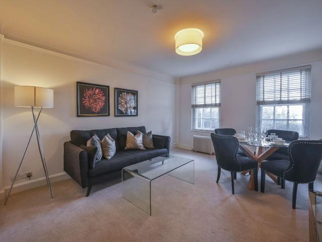 Apartment at Fulham Road, Greater London