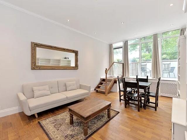 Apartment at Fulham Road, Greater London