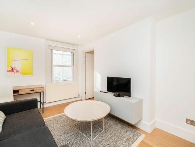 Apartment at Fulham Road, Greater London
