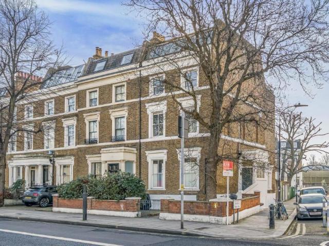 Apartment at Fulham Road, Greater London