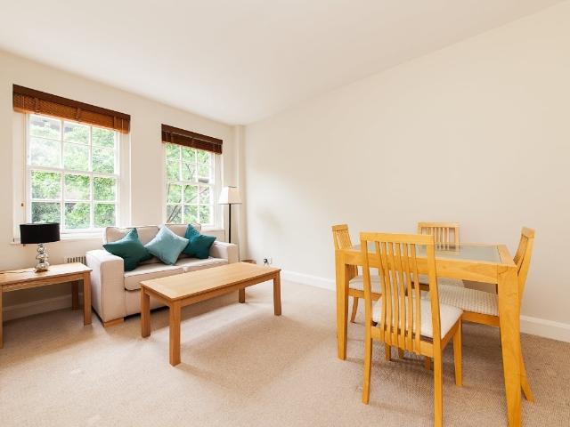 Apartment at Fulham Road, Greater London
