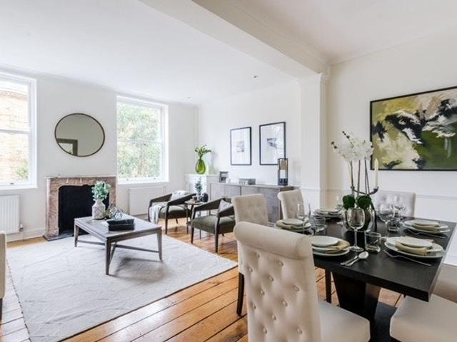 Apartment at Fulham Road, Greater London