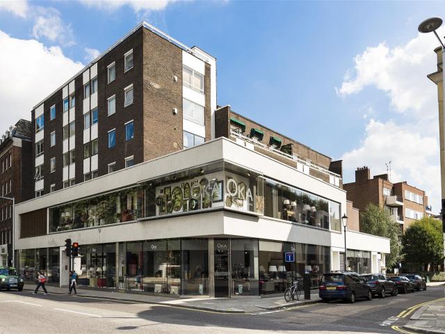Apartment at Fulham Road, Greater London