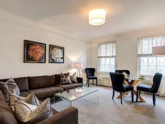 Apartment at Fulham Road, Greater London
