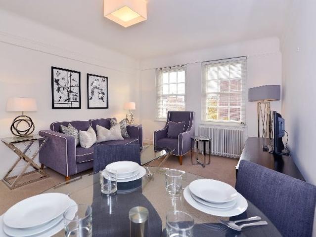 Apartment at Fulham Road, Greater London