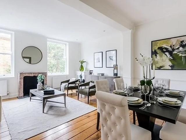 Apartment at Fulham Road, Greater London