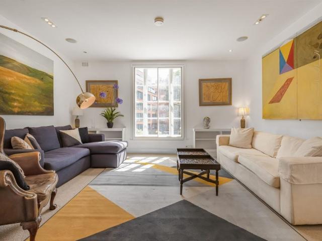 Apartment at Fulham Road, Greater London