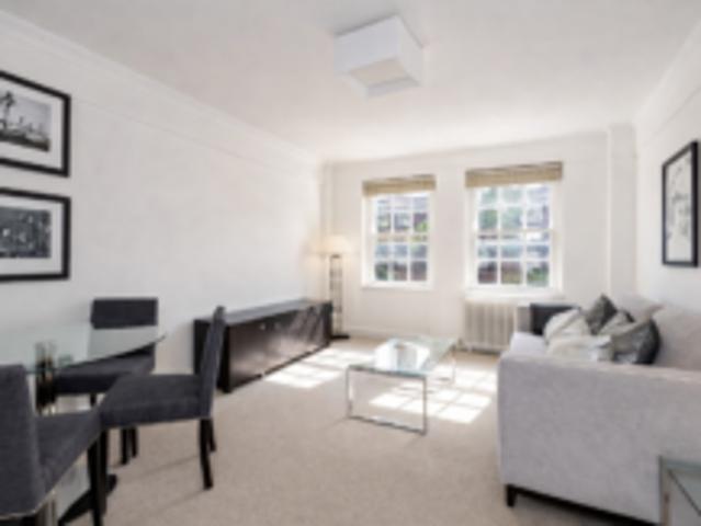 Apartment at Fulham Road, Greater London