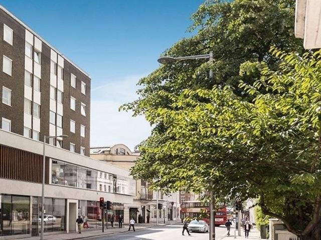 Apartment at Fulham Road, Greater London