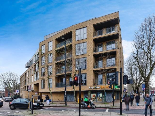 Apartment at Fulneck Place, Greater London