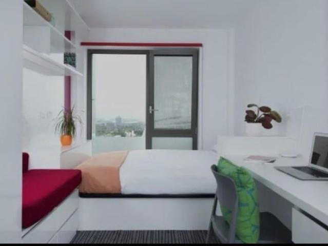 Apartment at Fulton Road, Greater London