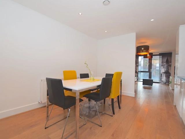 Apartment at Fulton Road, Greater London