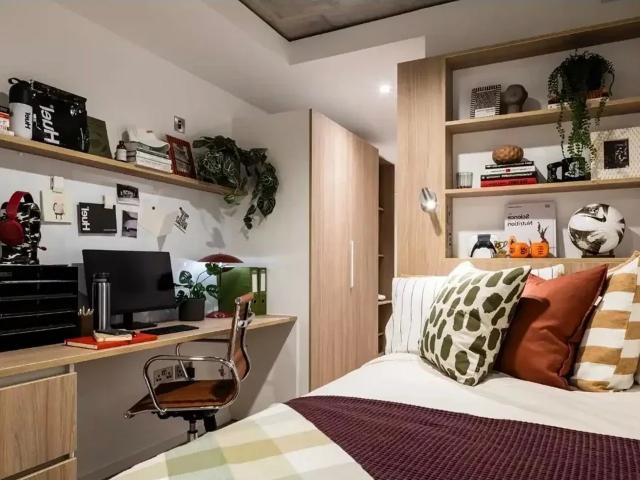Apartment at Fulton Road, Greater London