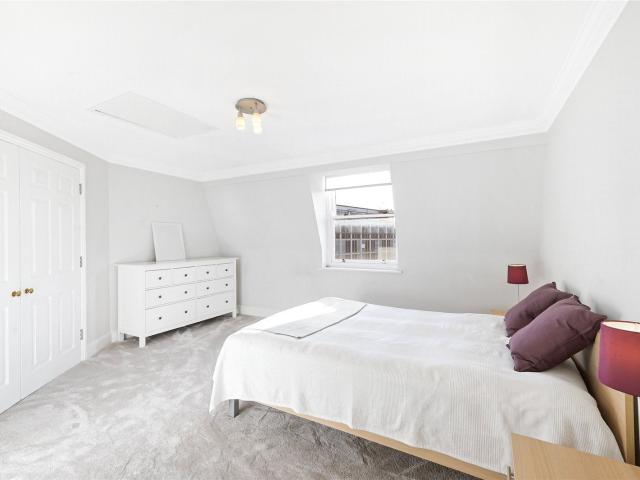 Apartment at Knaresborough Place, Greater London