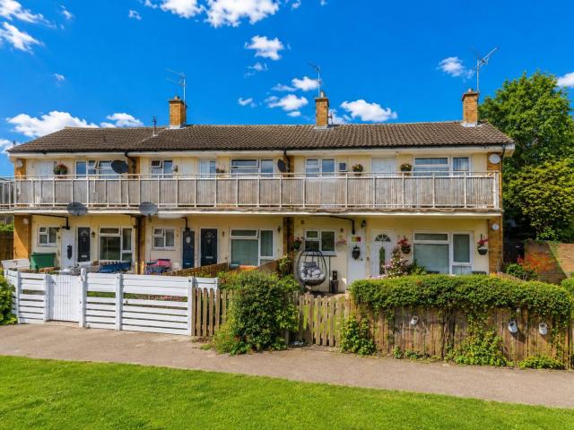 Apartment at Knights Close, Eaton Bray