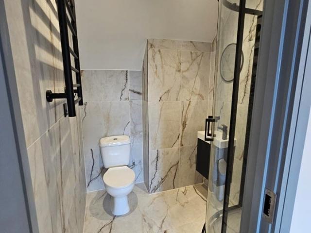 Apartment at Knight's Hill, Greater London