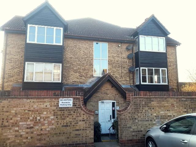 Apartment at Knights Manor Way, Dartford