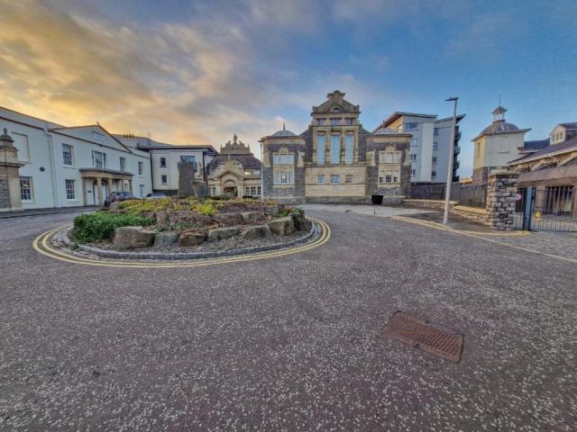 Apartment at Knightstone Causeway, Weston super Mare