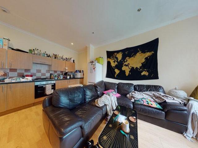 Apartment at Knowle Terrace, Leeds