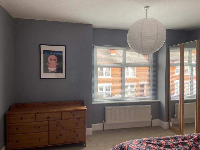 Room at Knowles Road, Gloucester