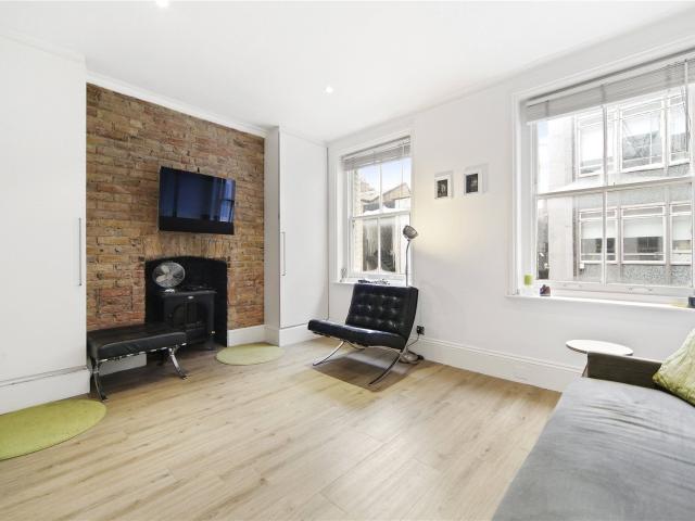 Apartment at Knox Street, City of Westminster
