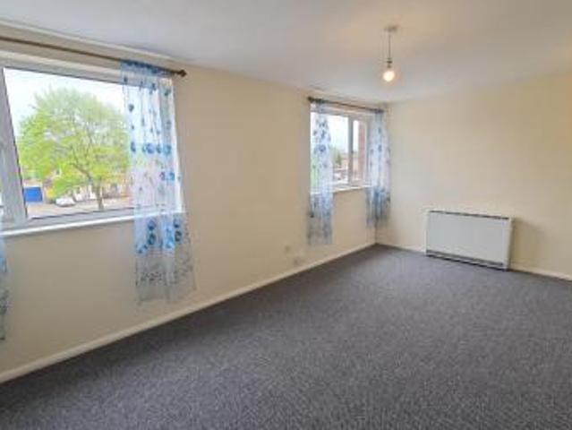 Apartment at Katherine Drive, Dunstable