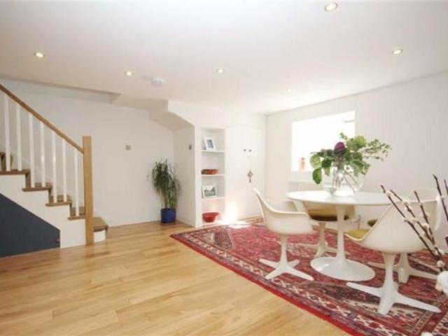 Apartment at Kettlebaston Road, Greater London
