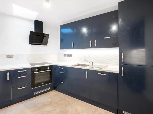 Apartment at Kellino Street, Greater London