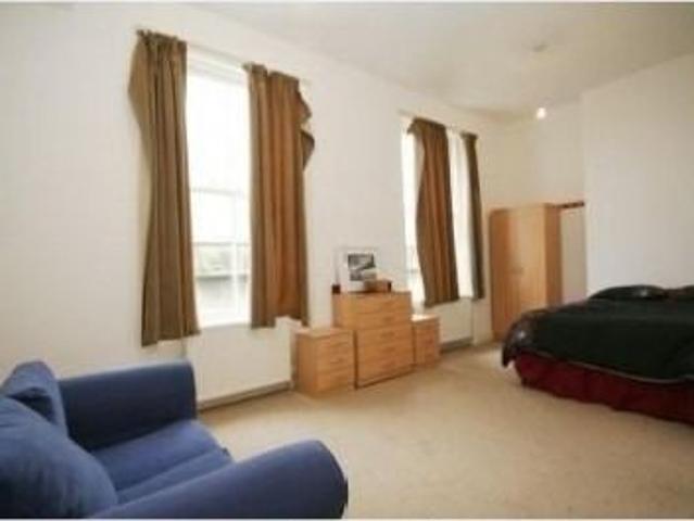 Apartment at Kemsing Close, Greater London
