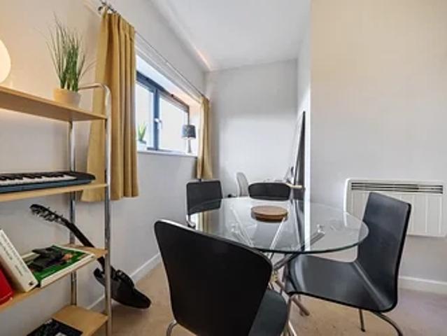 Apartment at Ken Friar Bridge, Greater London