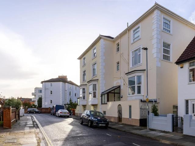 Apartment at Kenilworth Road, Portsmouth