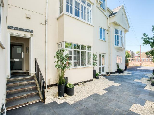 Apartment at Kenilworth Road, Royal Leamington Spa