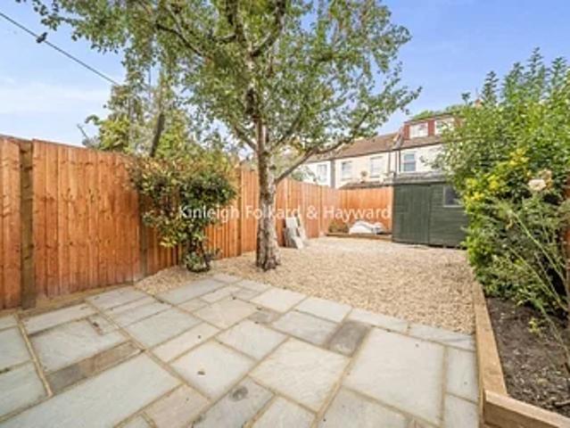 Apartment at Kenlor Road, Greater London