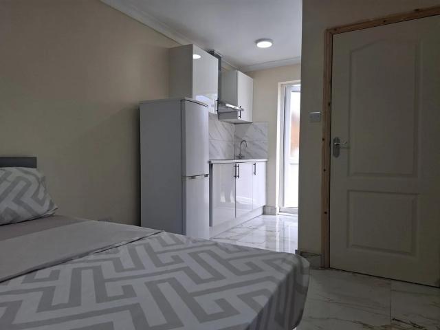 Apartment at Kenneth Road, Luton