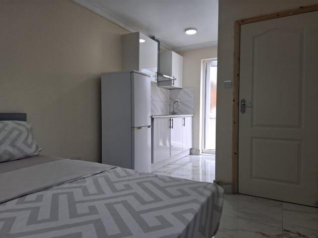 Apartment at Kenneth Road, Luton