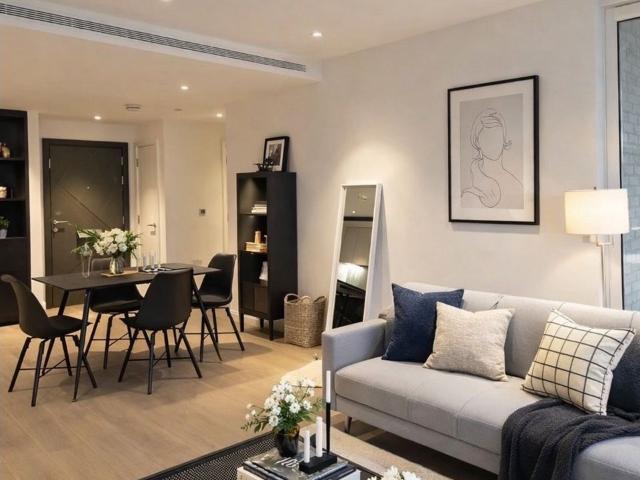 Apartment at Kennington Lane, Greater London