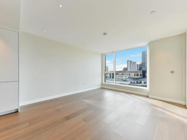Apartment at Kennington Lane, Greater London
