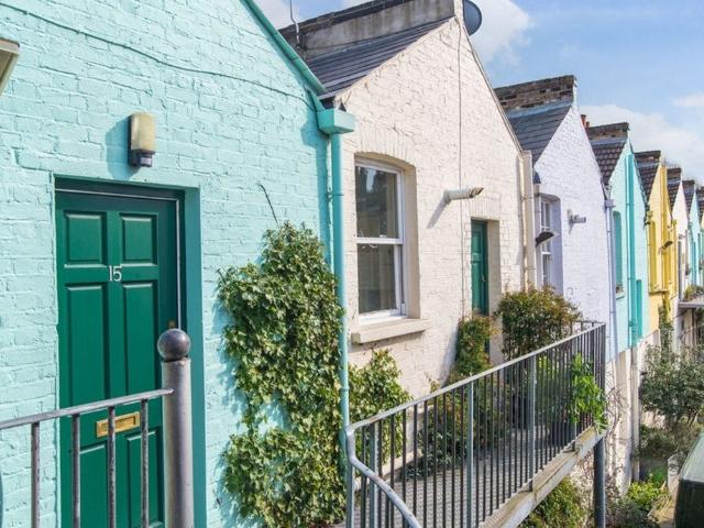 Apartment at Kennington Lane, Greater London