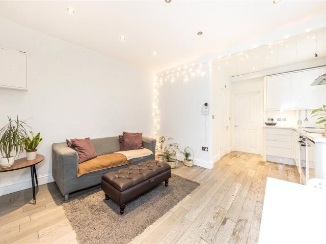 Apartment at Kennington Lane, Greater London