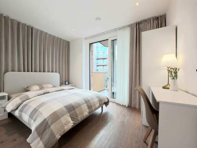 Apartment at Kennington Lane, Greater London