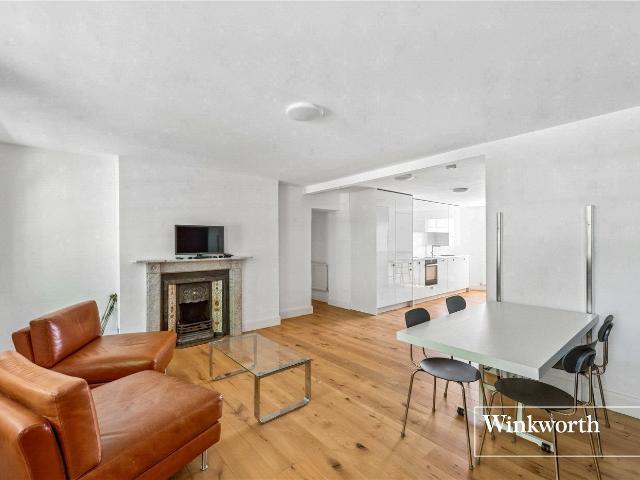 Apartment at Kennington Lane, Greater London