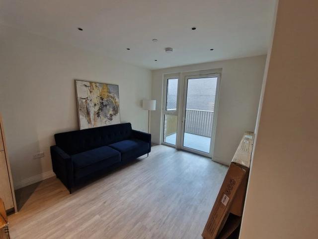 Apartment at Kennington Lane, Greater London