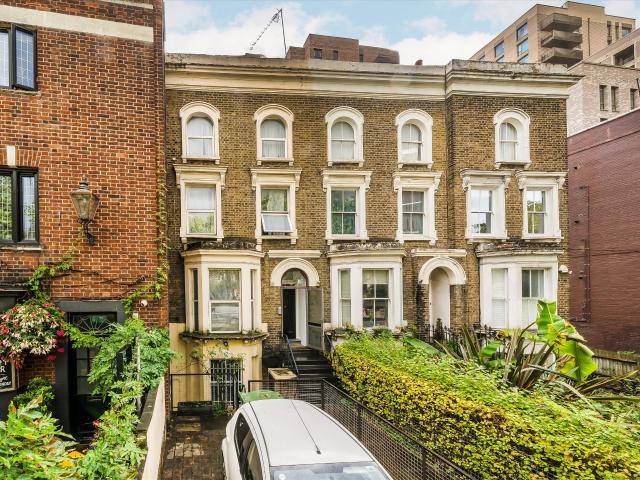 Apartment at Kennington Lane, Greater London