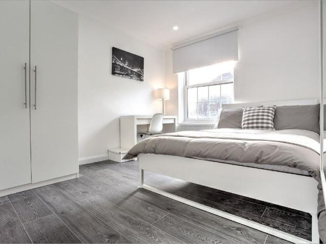 Apartment at Kennington Park Road, Greater London