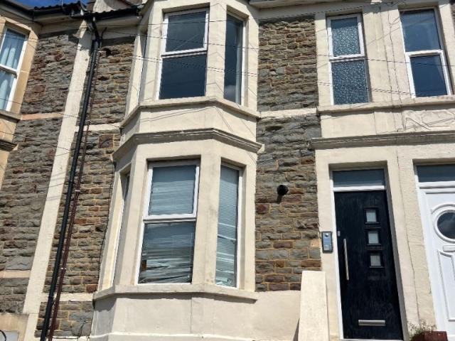 Apartment at Kensal Road, Bristol