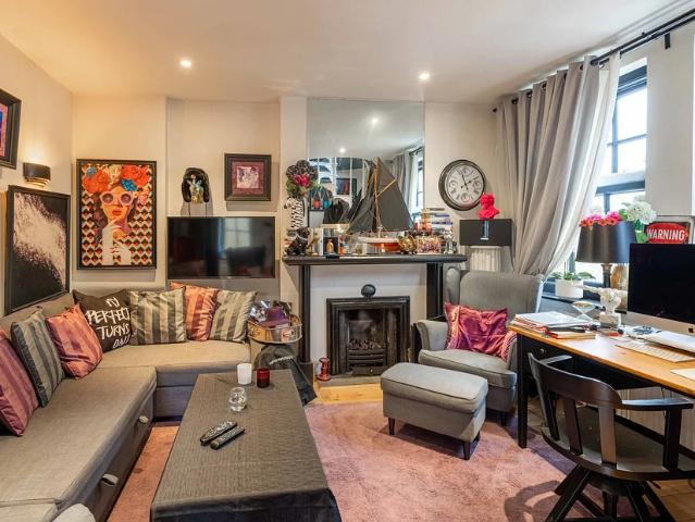 Apartment at Kensington Court, Greater London