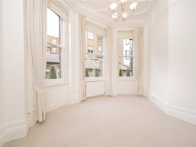 Apartment at Kensington Court, Greater London