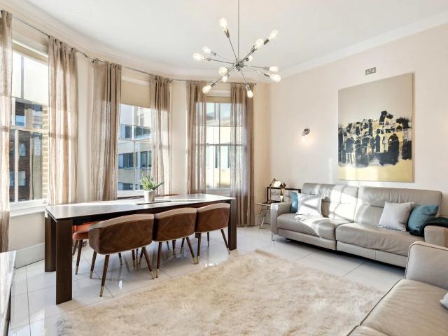 Apartment at Kensington Court, Greater London