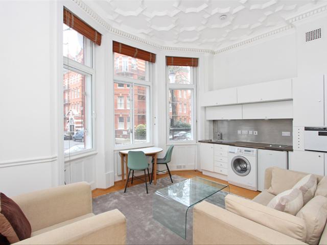 Apartment at Kensington Court, Greater London